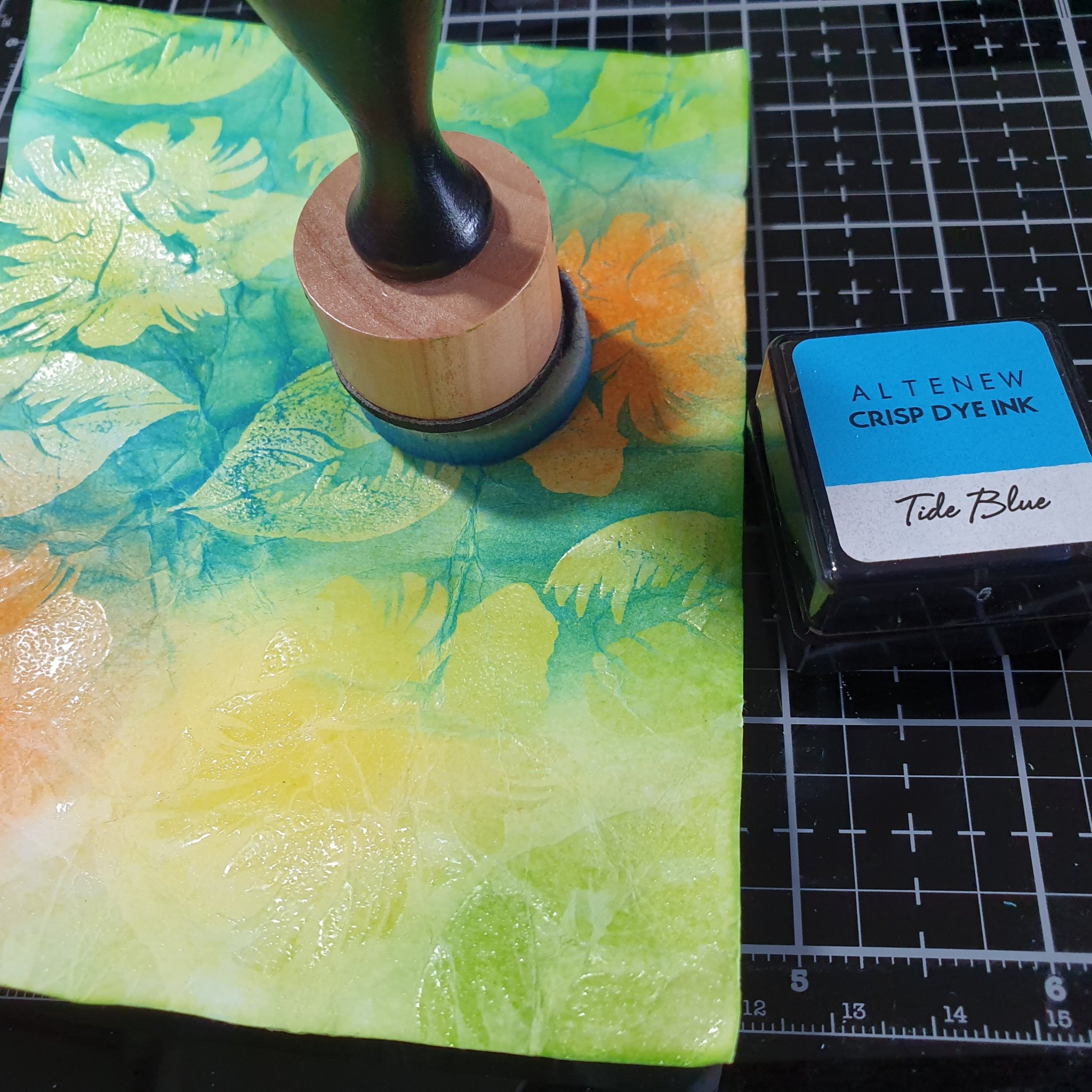 AECP Impressive Heat Embossing: Faux Batik Technique – Craftyanna Studio