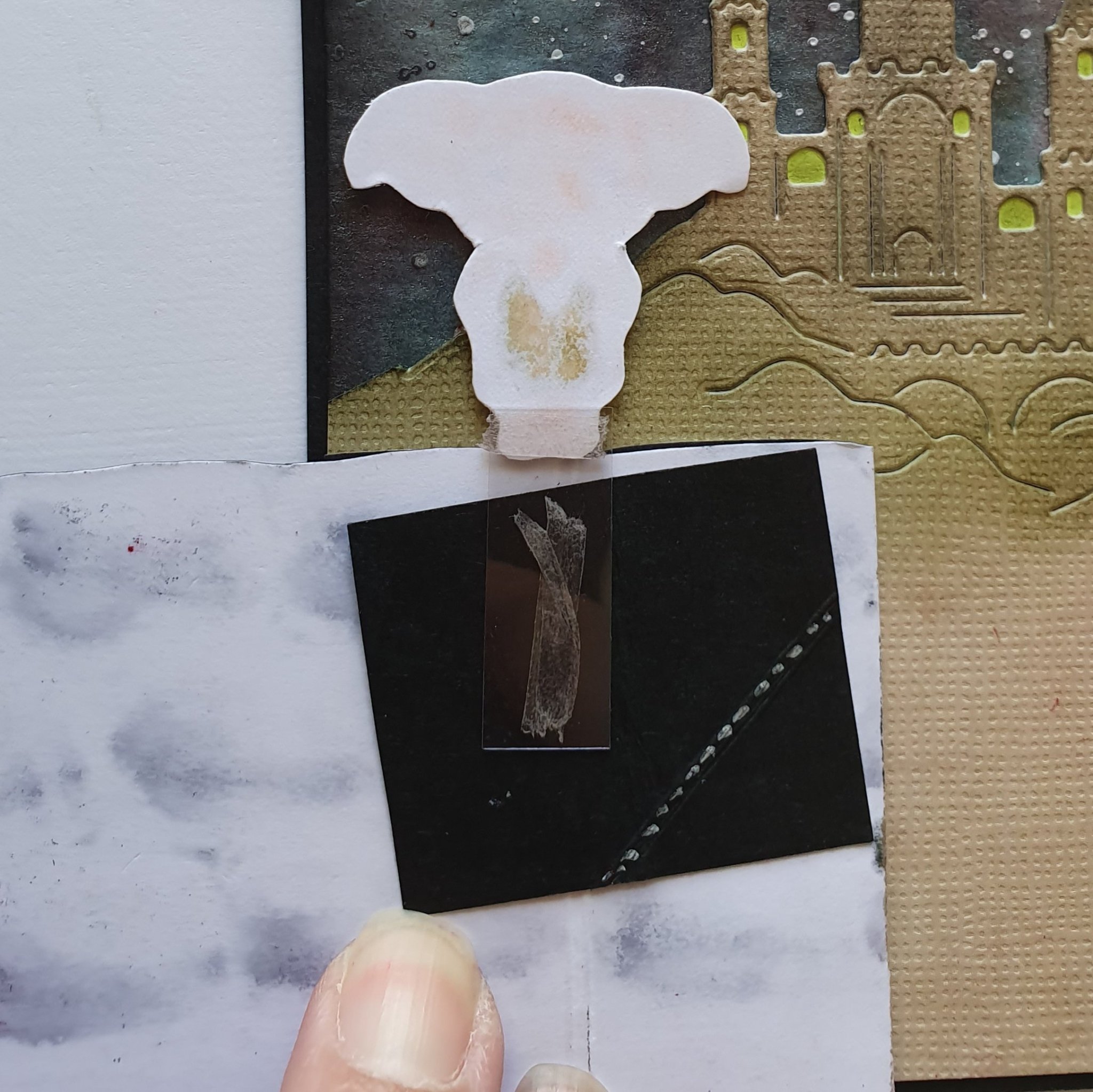 It’s a Kind of Magic: Papercraft March Challenge #27 – Craftyanna Studio