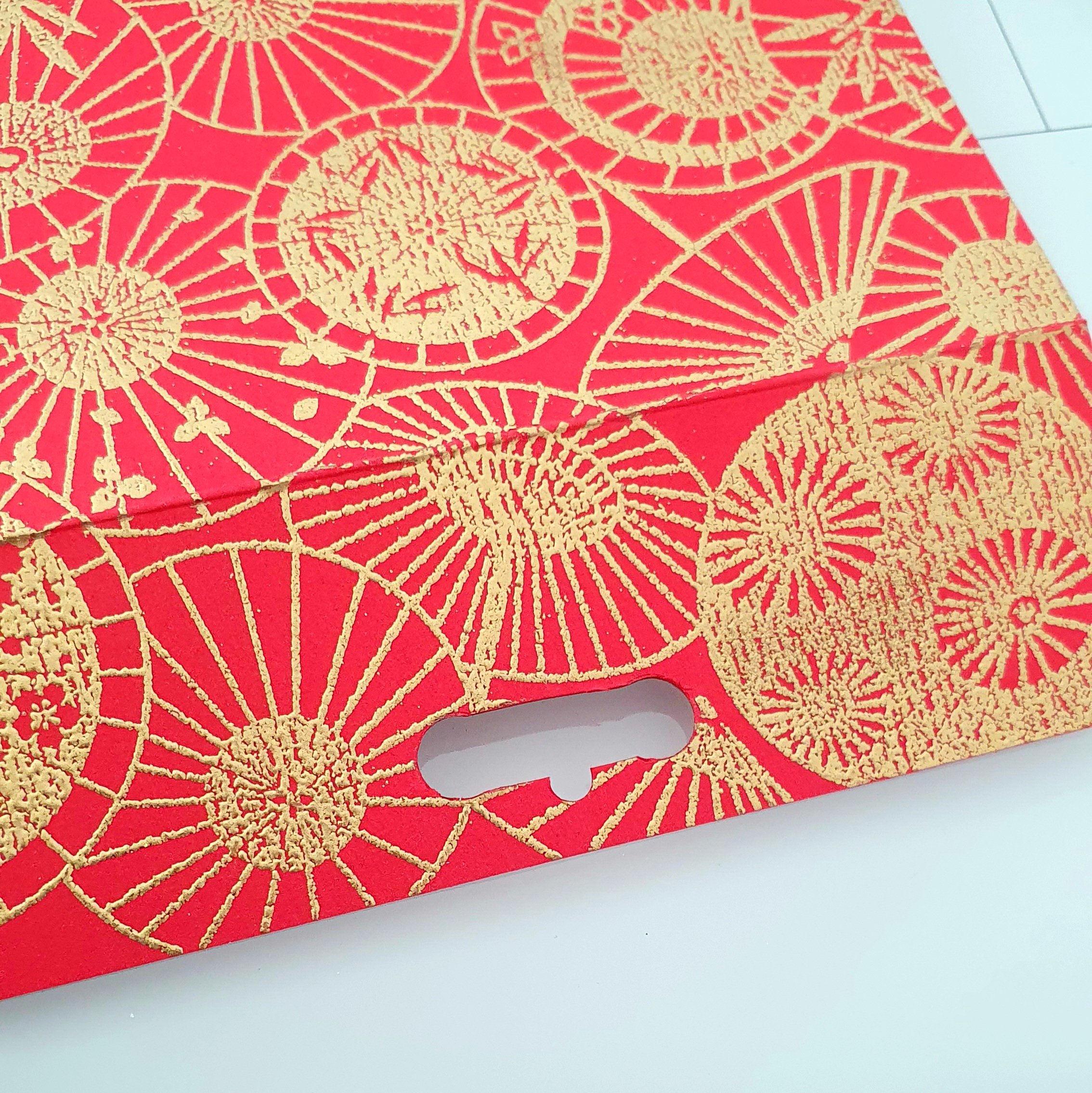 Origami Paper Inspired Gift Card Holder with a Unique Closure design ...